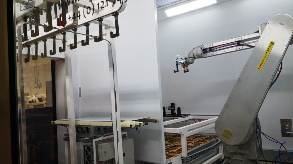 Robotic Spray Booth for Panoramic Frame | RNA Automation