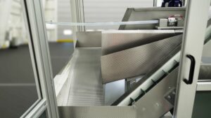 Spring Feed System with Detangler - RNA Automation